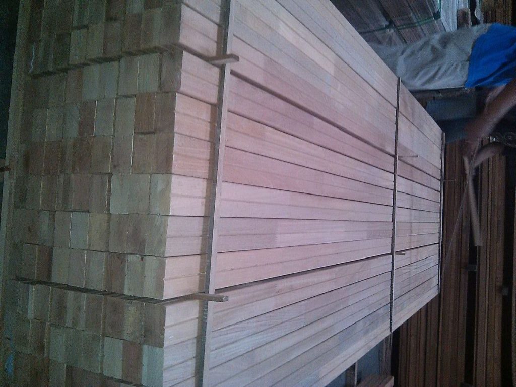 Bangkirai Finger Joint Laminating 3 – Bangkirai Decking, Yellow Balau ...