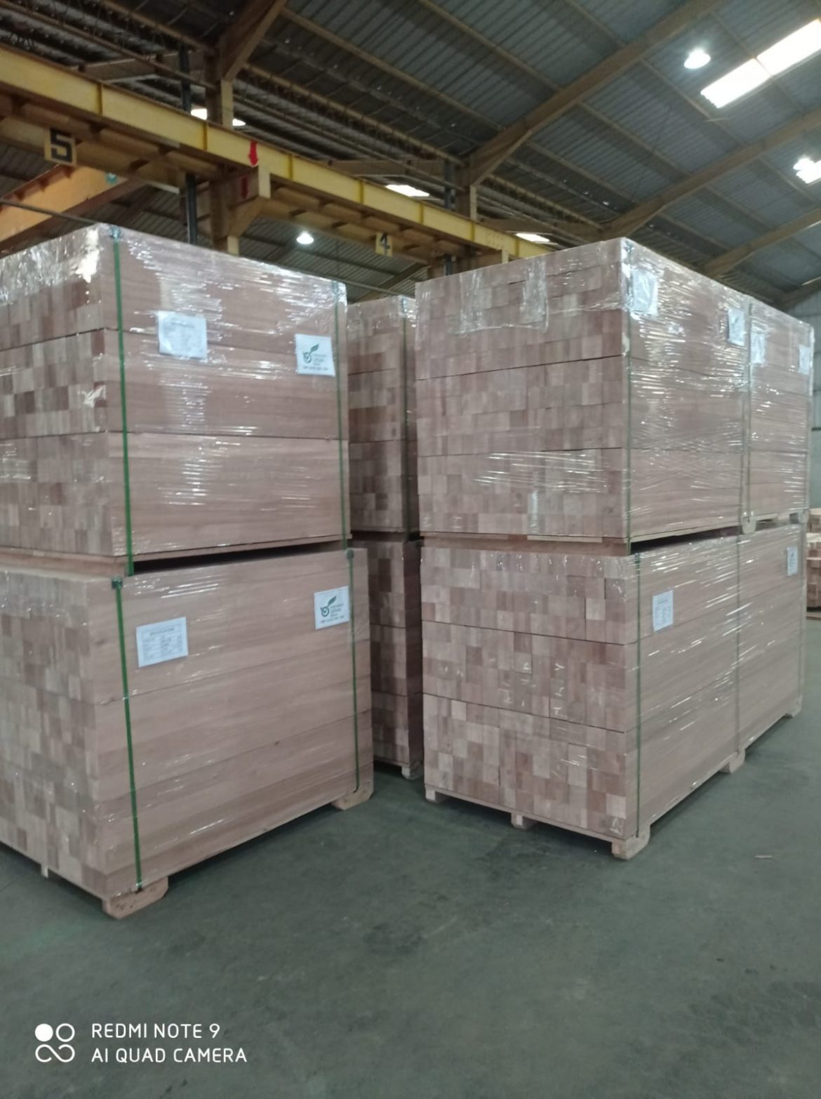 Red Meranti Laminated Scantlings-1 – Bangkirai Decking, Yellow Balau ...